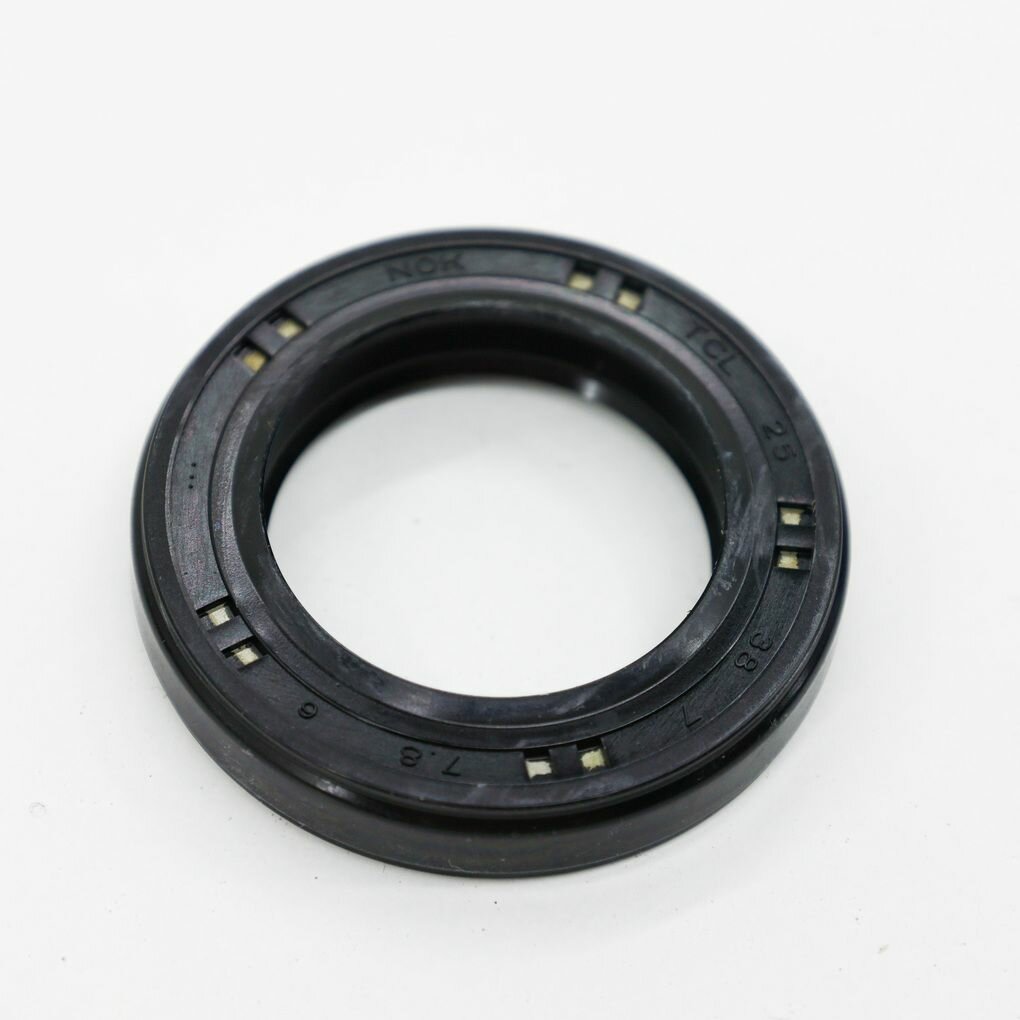 Сальник рулевого редуктора 25*38*7*7.8 MMC FUSO NOK