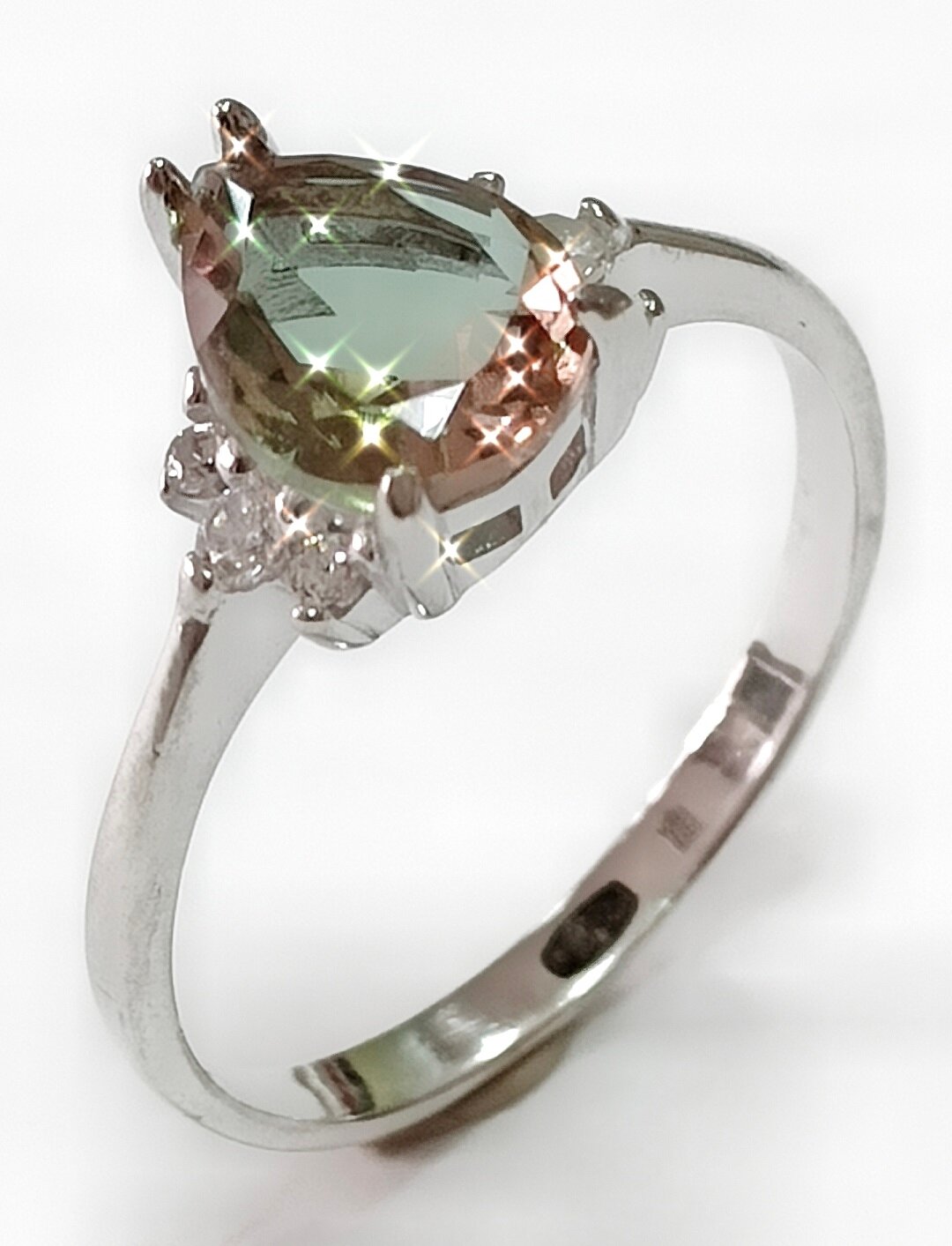 Кольцо, серебро, 925 проба, родирование, султанит синтетический, фианит