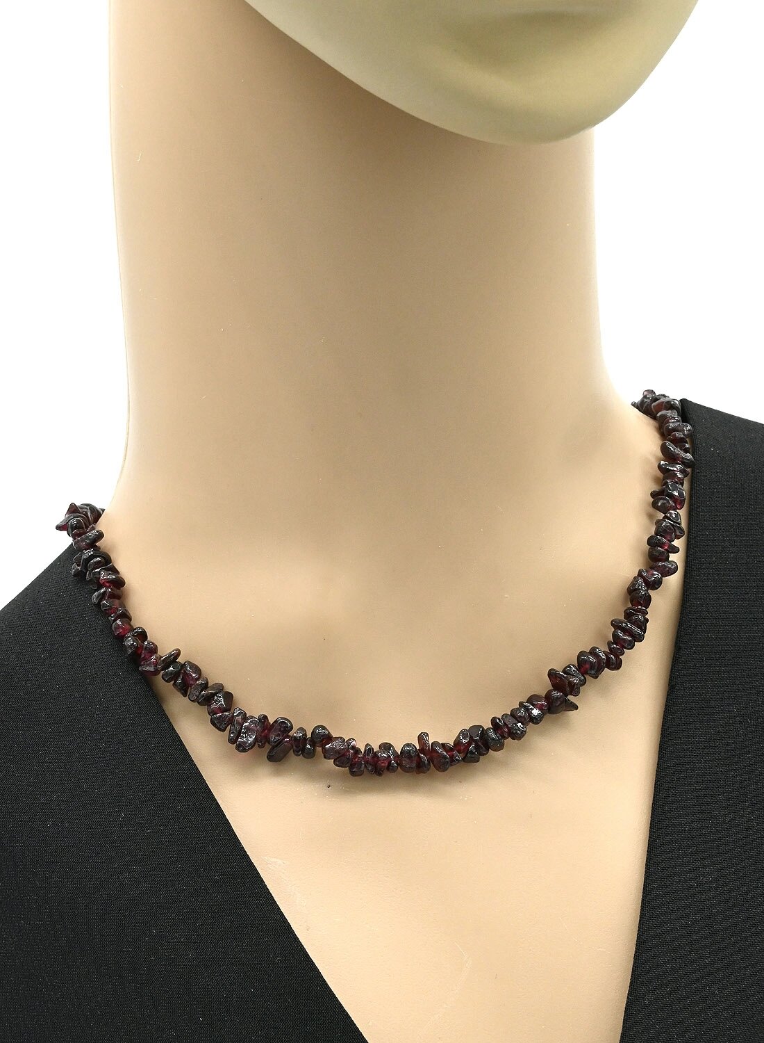 Бусы, гранат