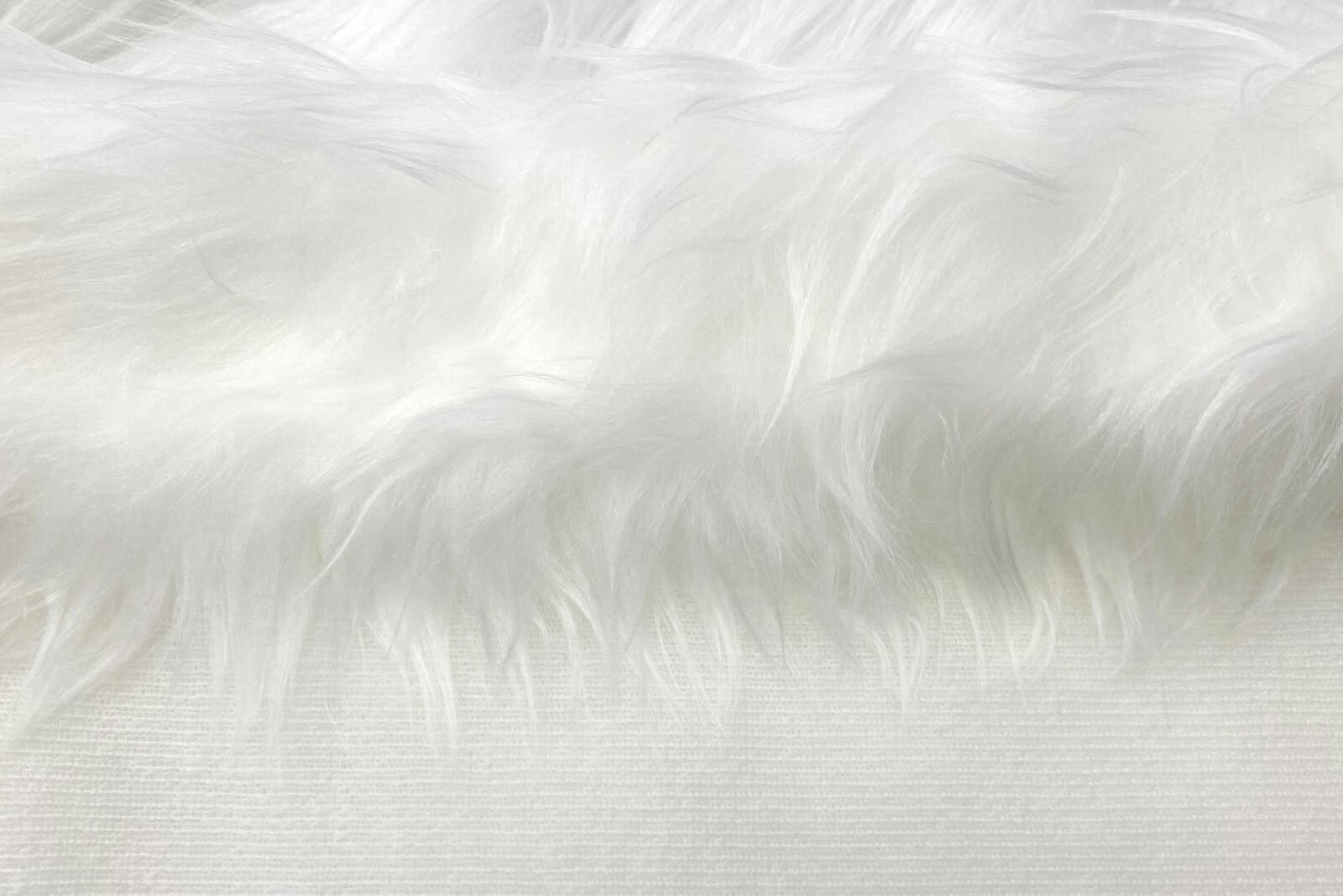 Ткань Мех искусственный белый с длинным ворсом, 650 г/пм, ш146см, 0,5 м