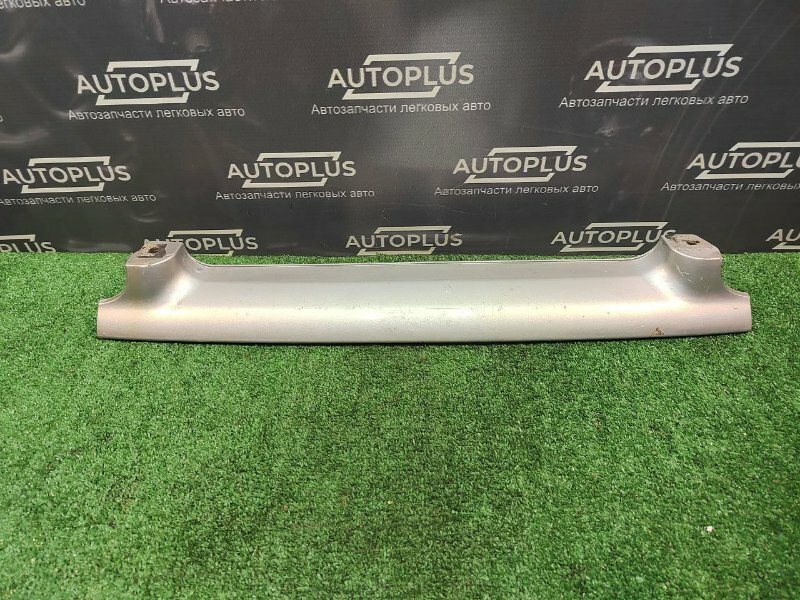 Решетка радиатора Ваз 2115 2007 (VAZ-21114) Б/У с пробегом