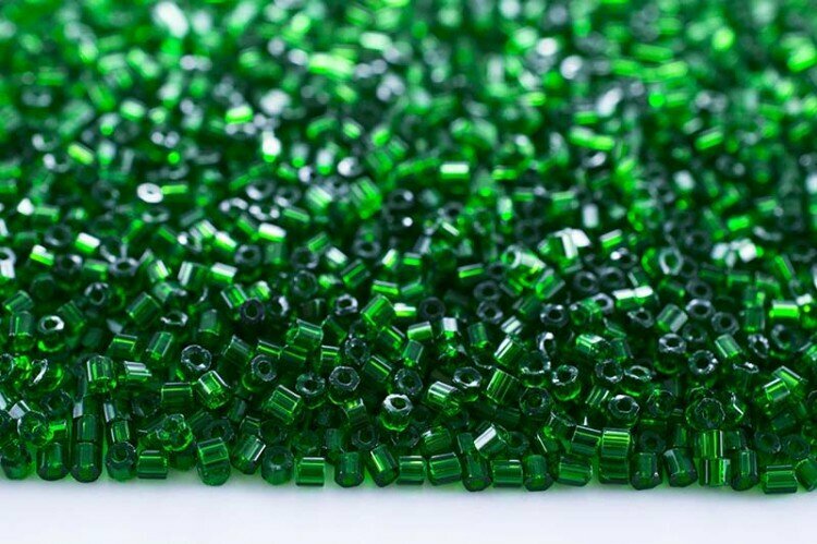 Бисер чешский PRECIOSA рубка 10/0 50060 зеленый прозрачный, 50г