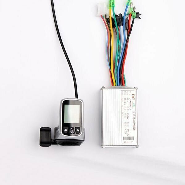 Контроллер 24-48В 17А с LCD-дисплеем и курком газа, мод. Грин