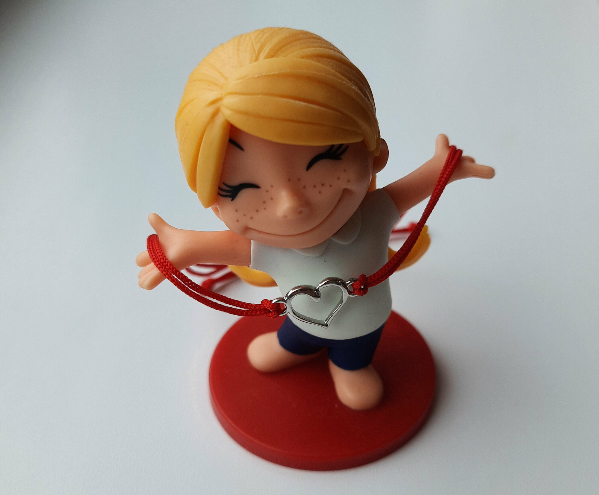 Браслет-нить