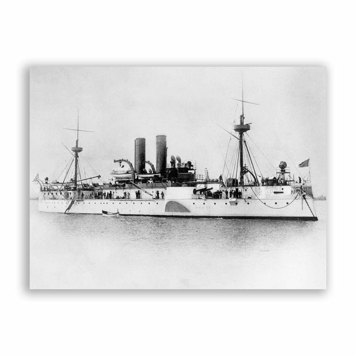 Постер, плакат на бумаге / Броненосный крейсер / Размер 40 x 53 см