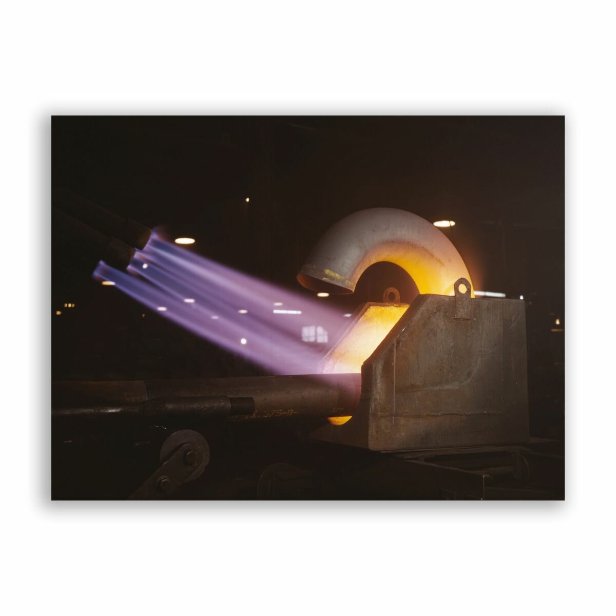 Постер, плакат на бумаге / Металлургические цеха 40-х годов / Размер 60 x 80 см