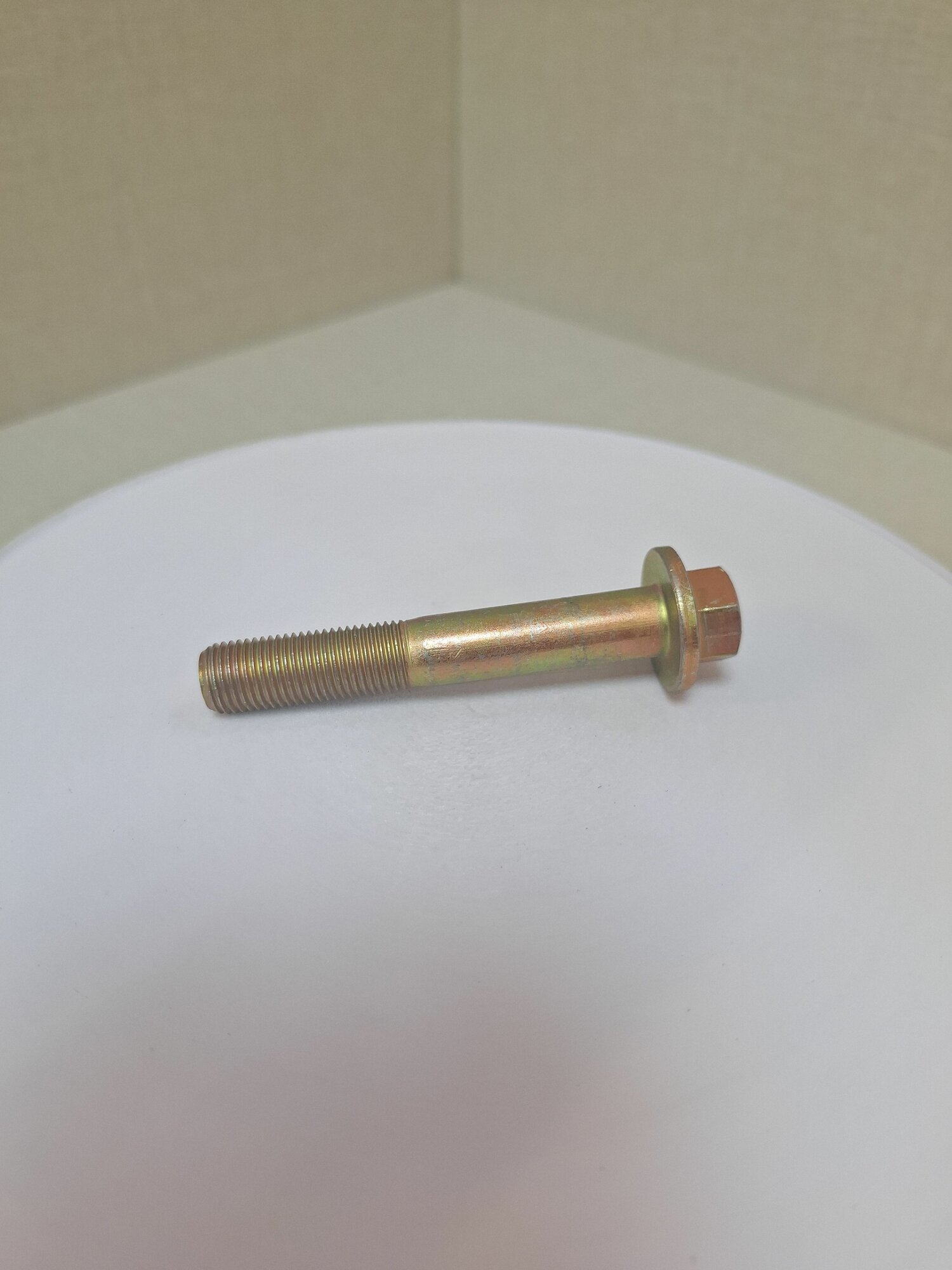 4980332 Болт крепление коленвала ISF3.8