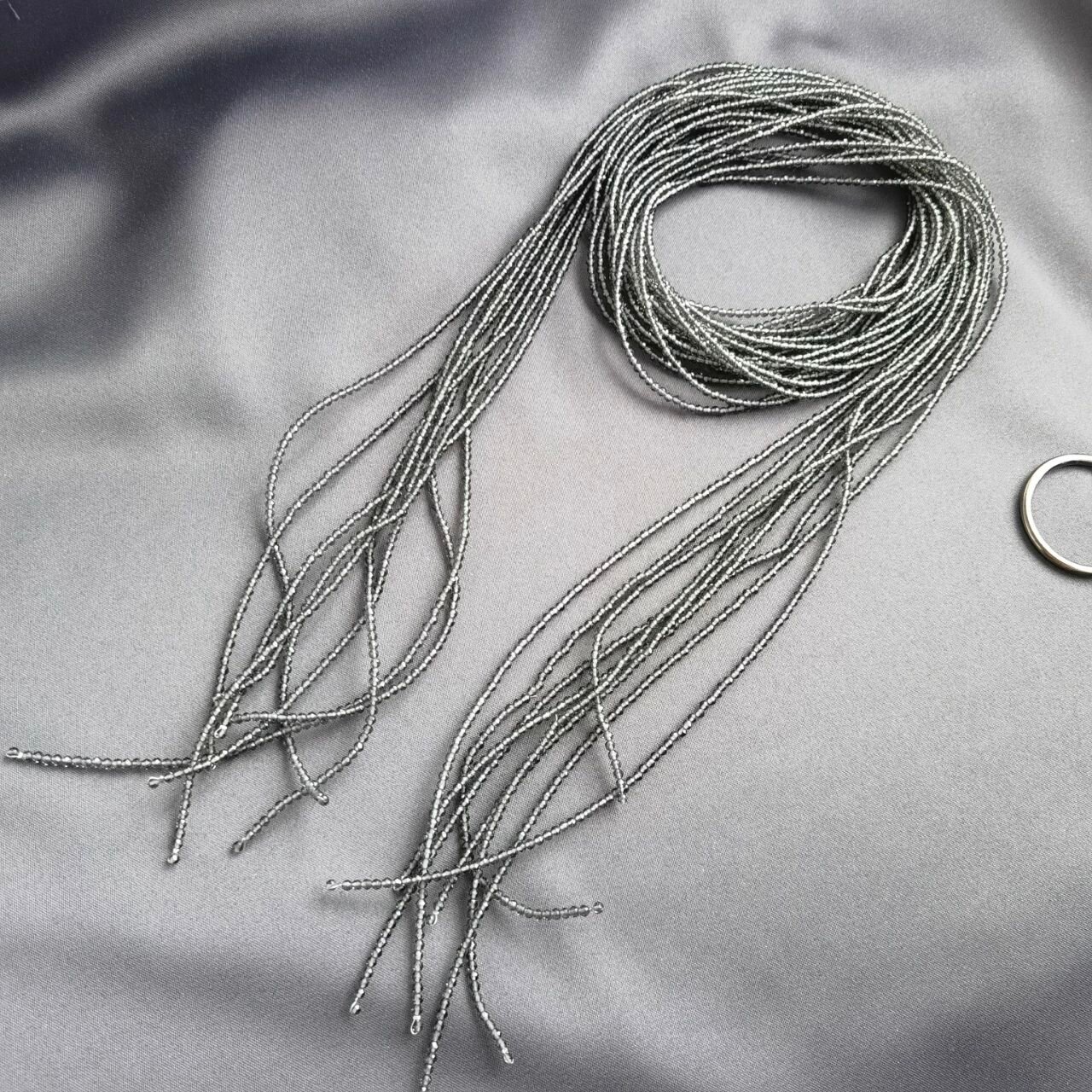 Колье, шпинель