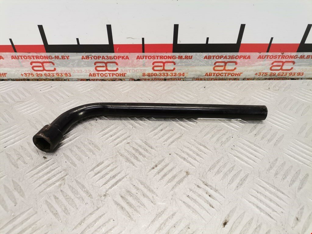 Ключ баллонный Skoda Roomster (5J) 4D0012219A арт. 1008783