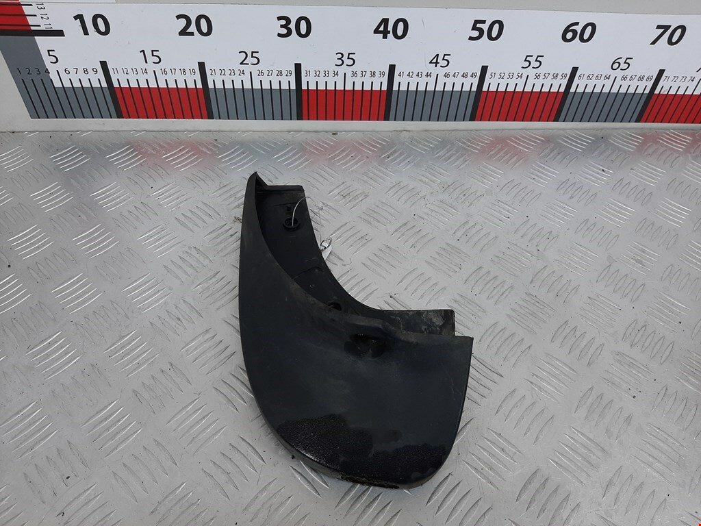 Брызговик задний Ford Windstar 1 F58B1628401AAW арт. 1827611