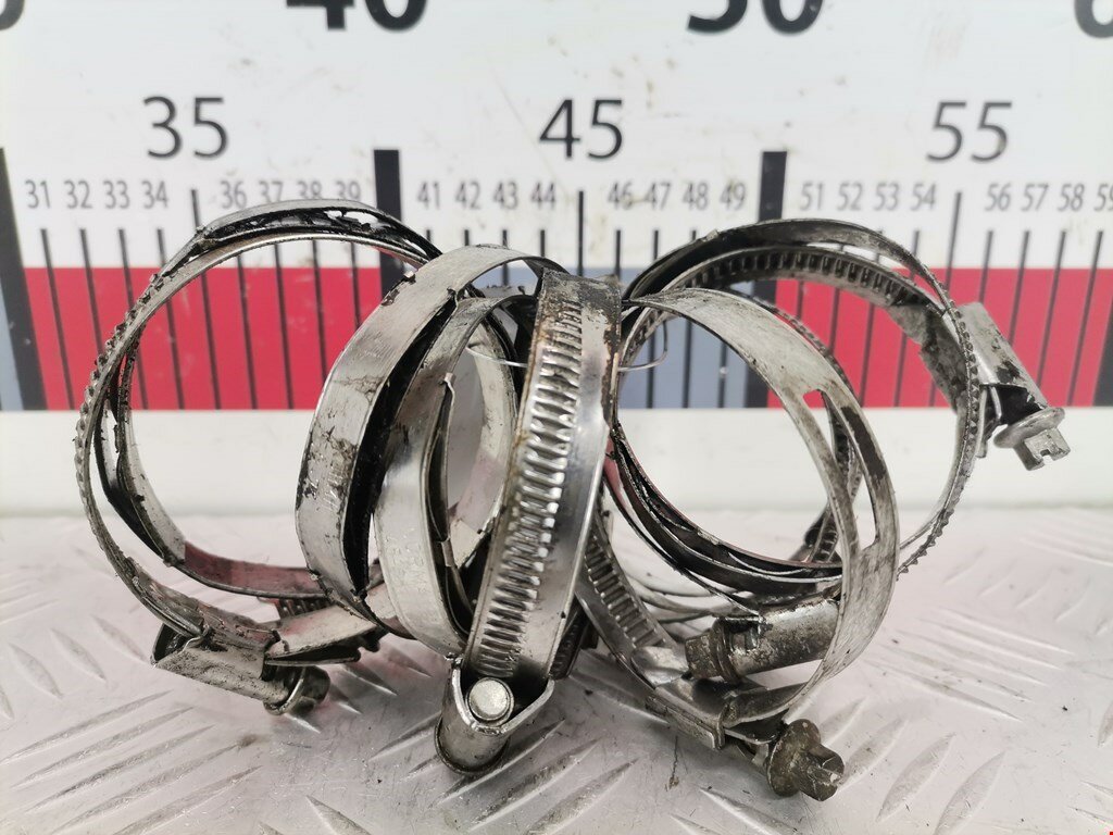 Хомут металлический Volkswagen Passat 5 11617798304 арт. 1590243