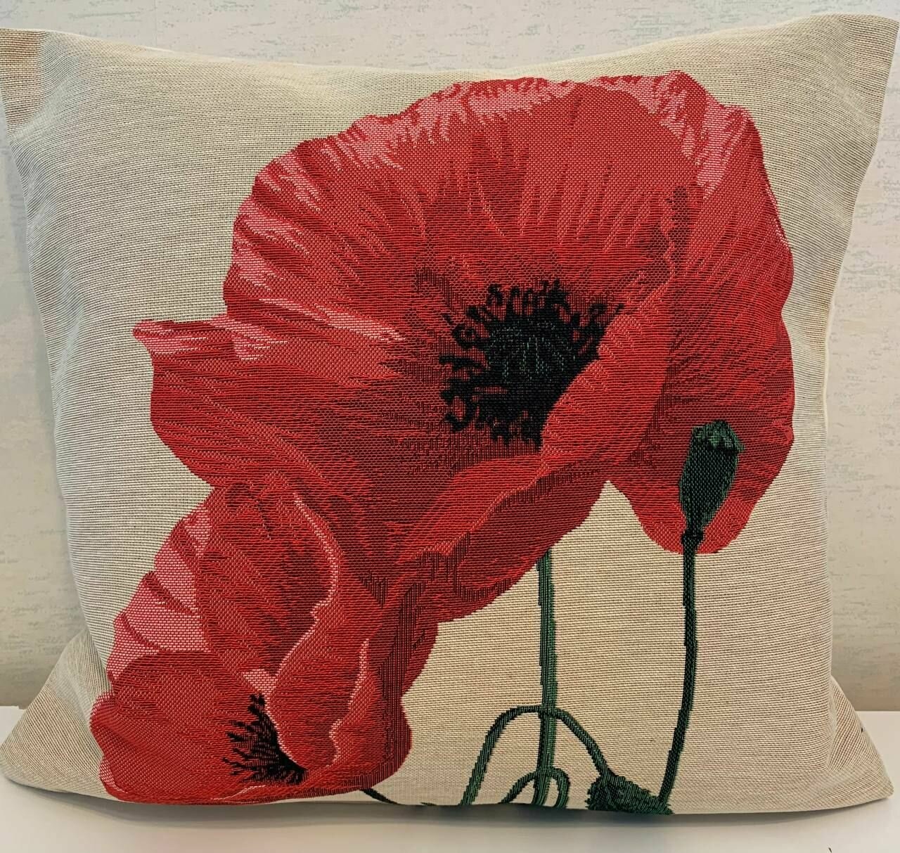 Гобелен, гобеленовая интерьерная наволочка "Маки" 43х43 см