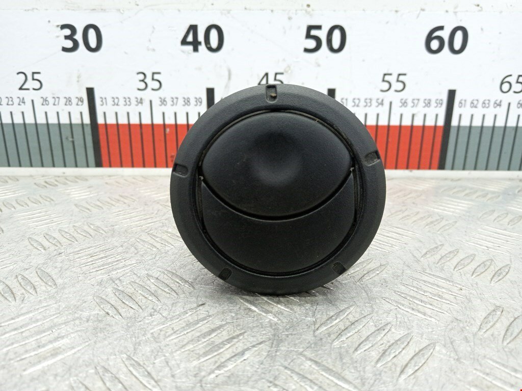 Дефлектор обдува салона Renault Master 3 8200817797 арт. 2113422