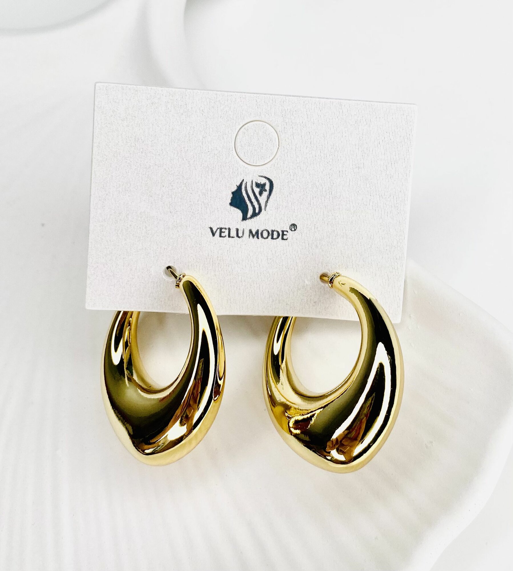 Серьги конго, пластик