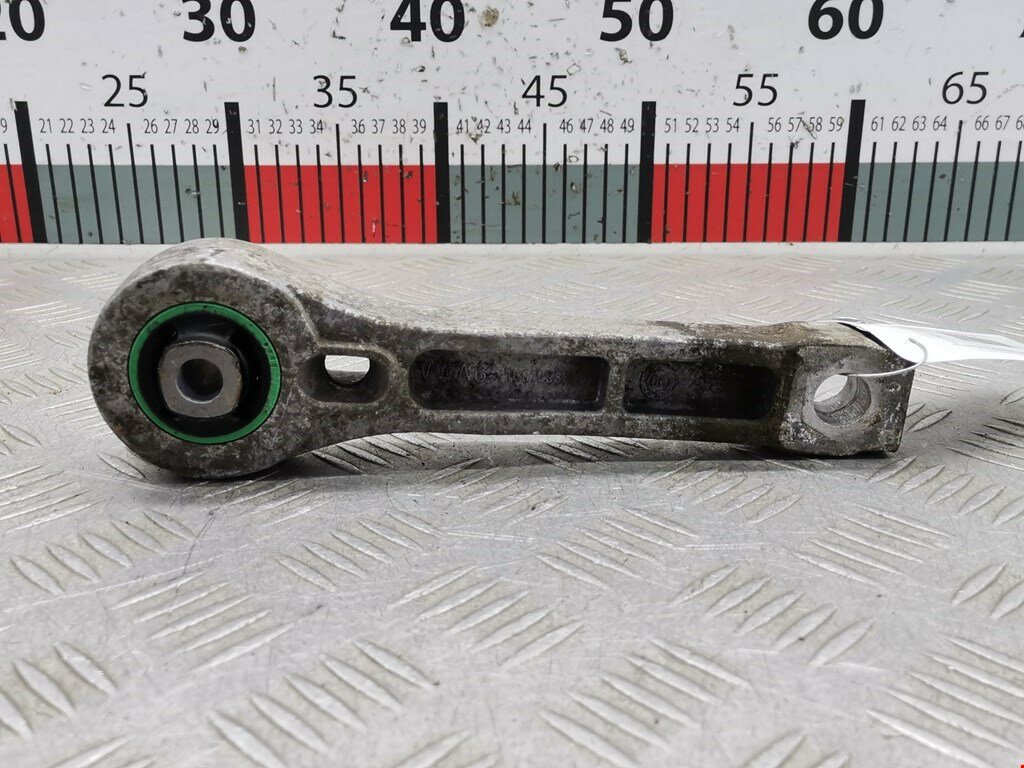 Подушка (опора) крепления двигателя Volkswagen Caddy 3 1K0199855K арт. 2143955