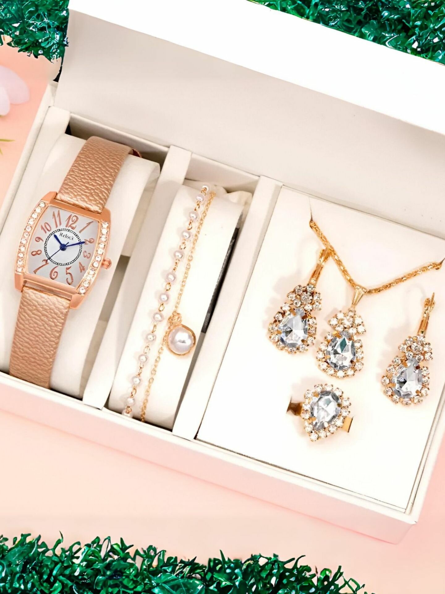 Комплект бижутерии