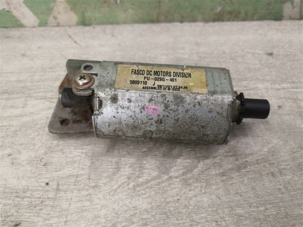 Моторчик сервопривод сиденья Mazda Mazda 6 GG 02-07