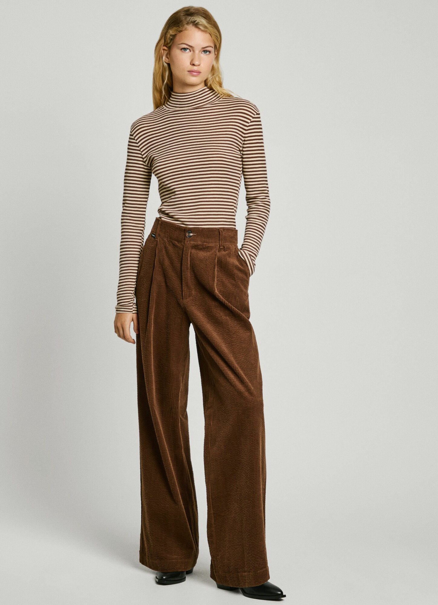 Брюки палаццо Осень-зима 2024