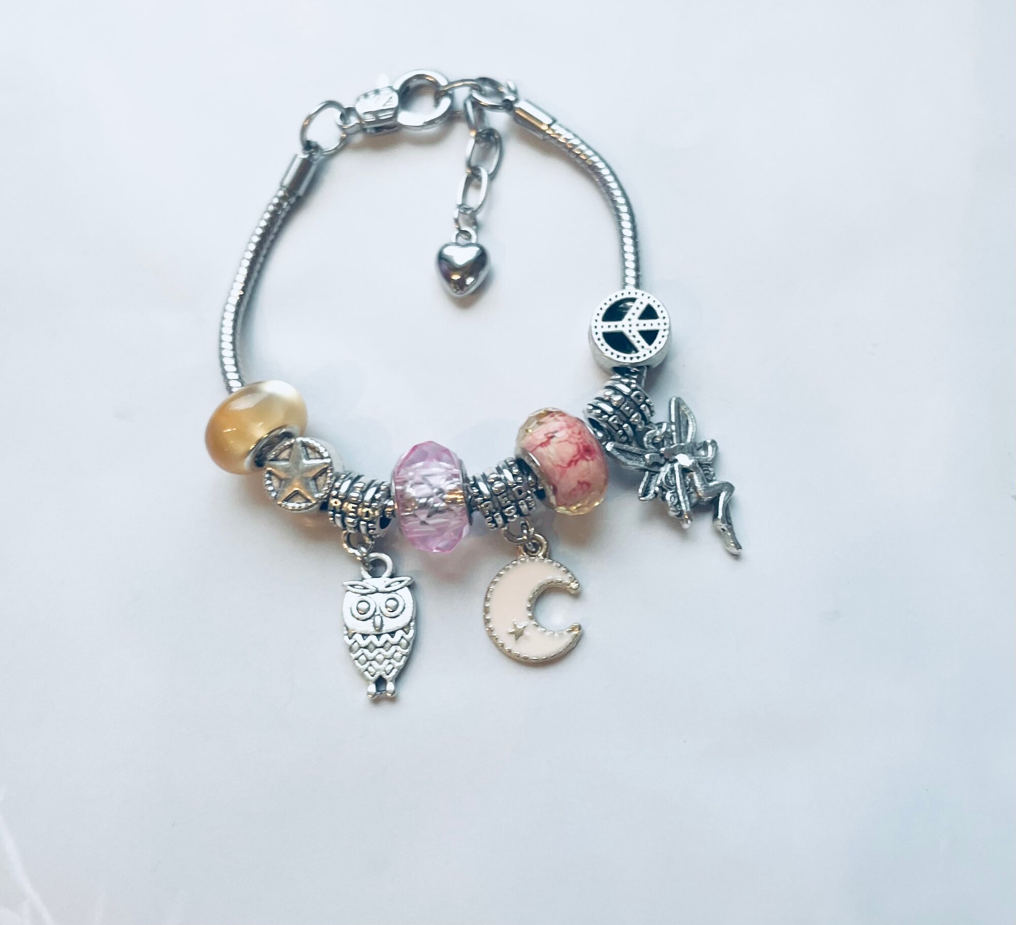 Жесткий браслет