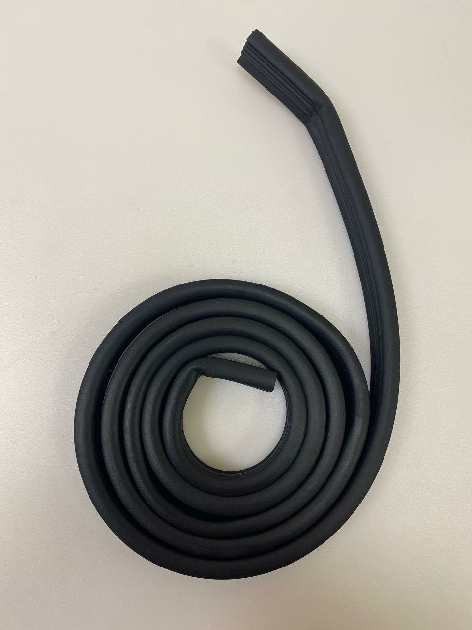 Уплотнитель двери п-образный, для ПММ Toshiba DW-14F1