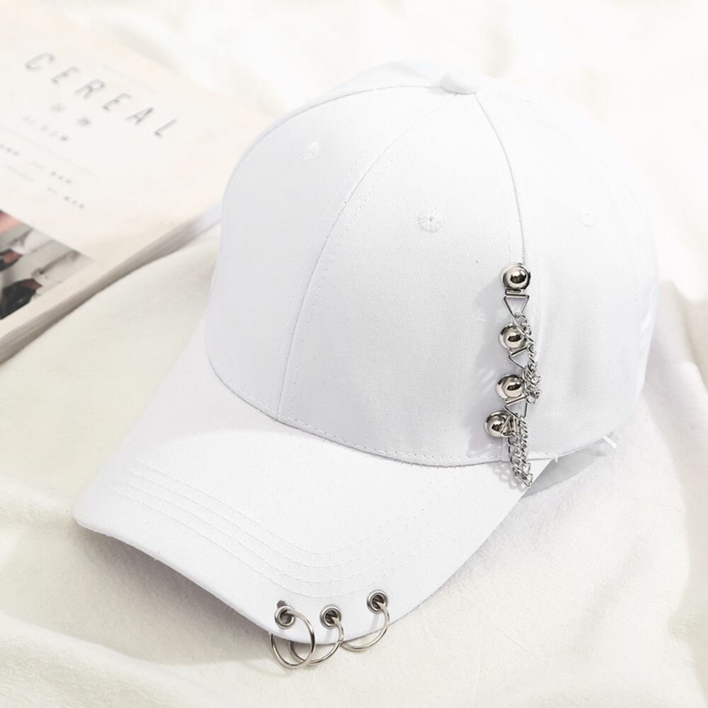 Модная бейсболка с железным кольцом и солнцезащитным козырьком