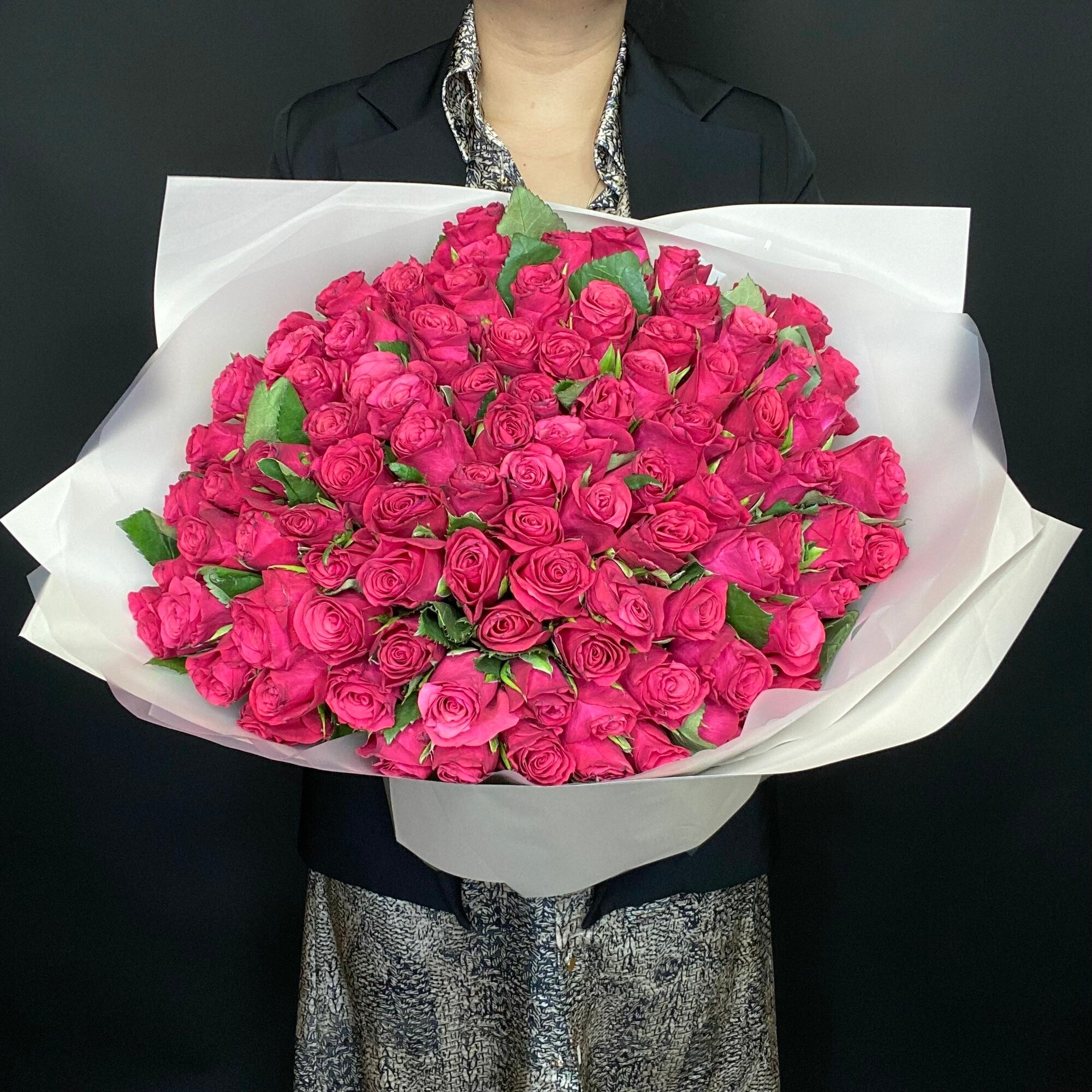 101 роза (101 роза), высота букета 40 см, ширина букета 40 см