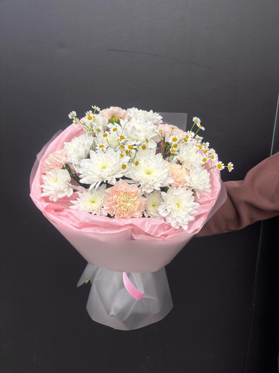 Букет Story-Flowers "Солнечный день", хризантема, гвоздика, ромашка