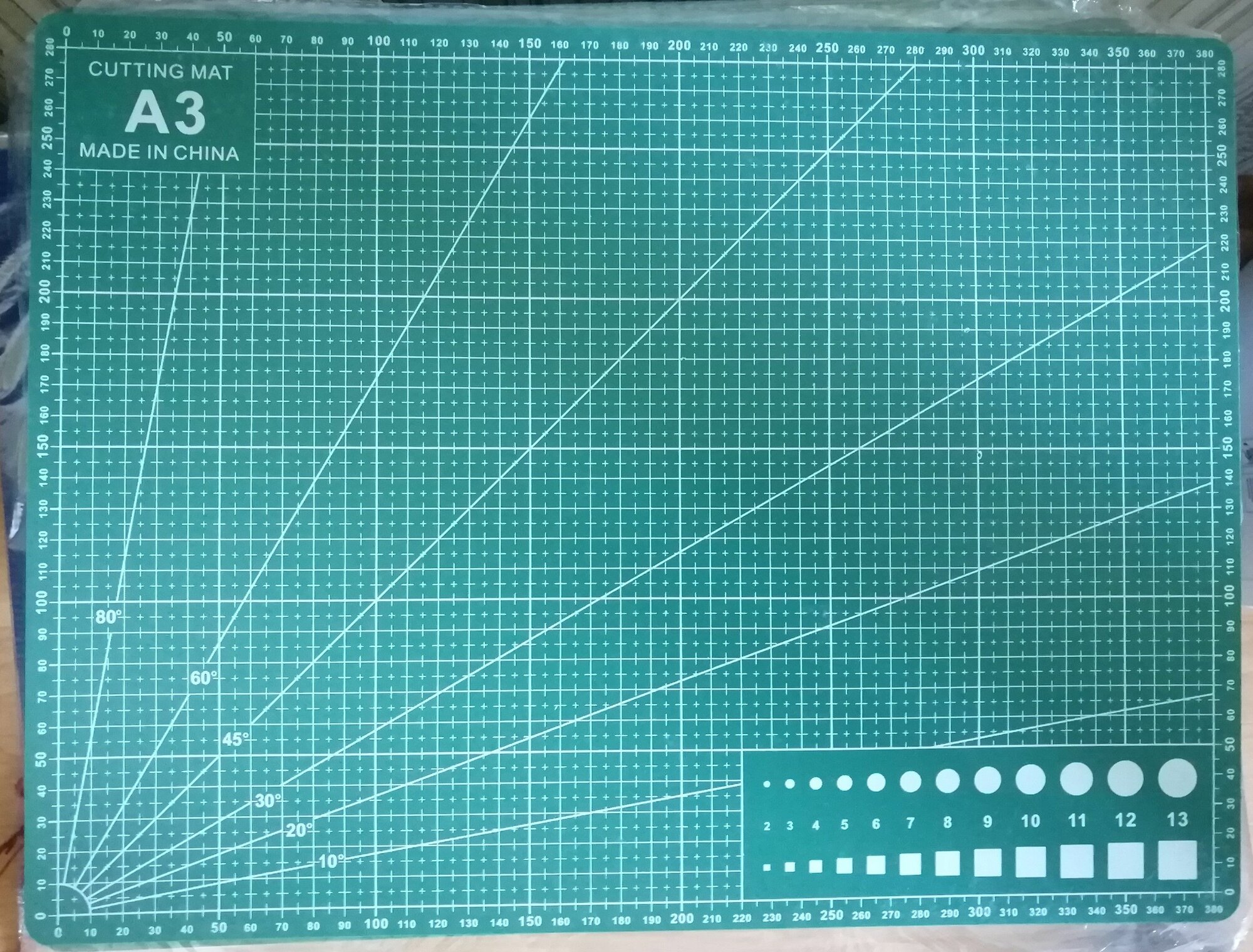 Коврик/Мат для резки А3, раскройный мат для рукоделия, резки ткани и бумаги, моделирования, пэчворка, непрорезаемый