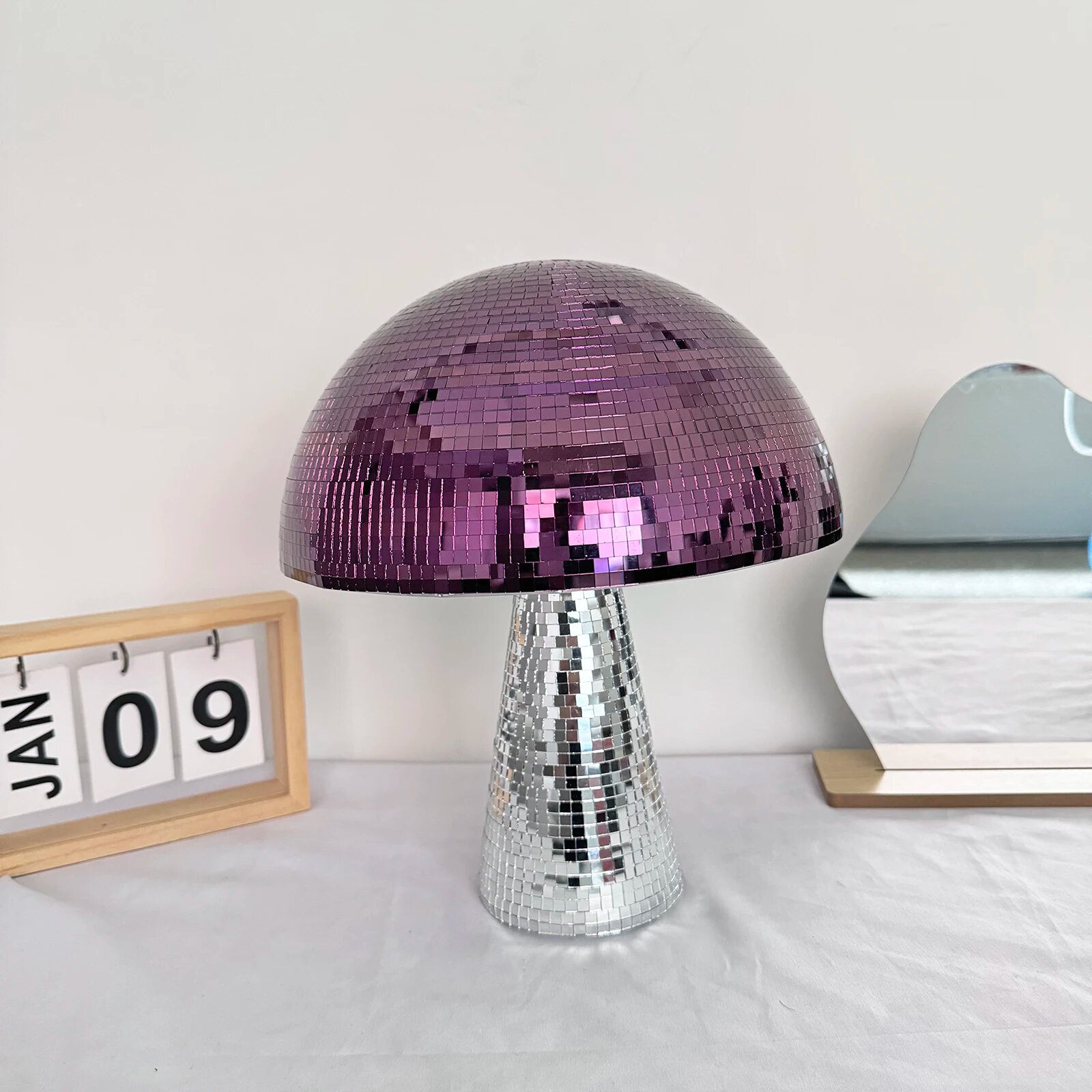 Гриб-диско шар зеркальный, 25x28см, Purple silver