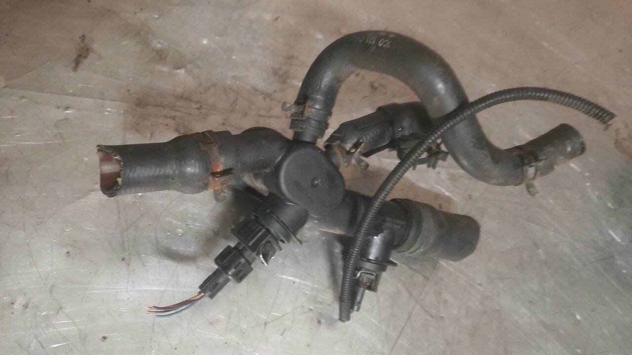 Датчик температуры охлаждающей жидкости Volkswagen Beetle A4 1999