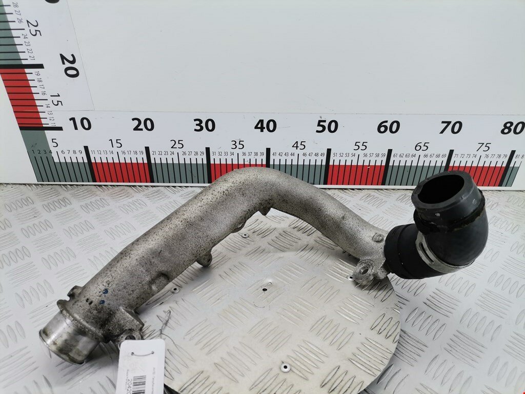 Патрубок интеркулера Mazda Premacy арт. 2042074