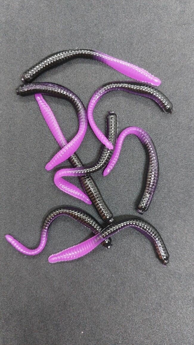 Силиконовые сьедобные приманки "Бобровый хвост". цвет черный-фиолетовый