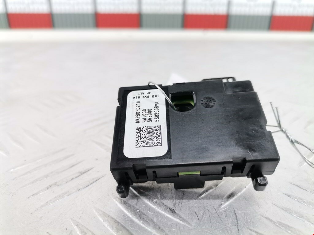 Датчик угла поворота рулевого колеса Seat Leon 2 (1P) 1K0959654 арт. 1521829