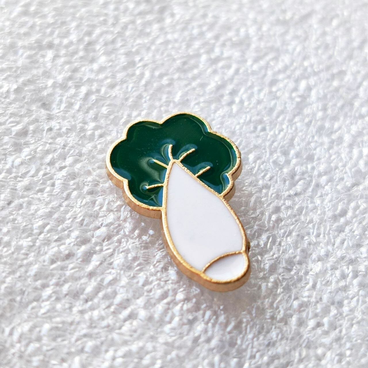 Значок "Дайкон или же белый редис"