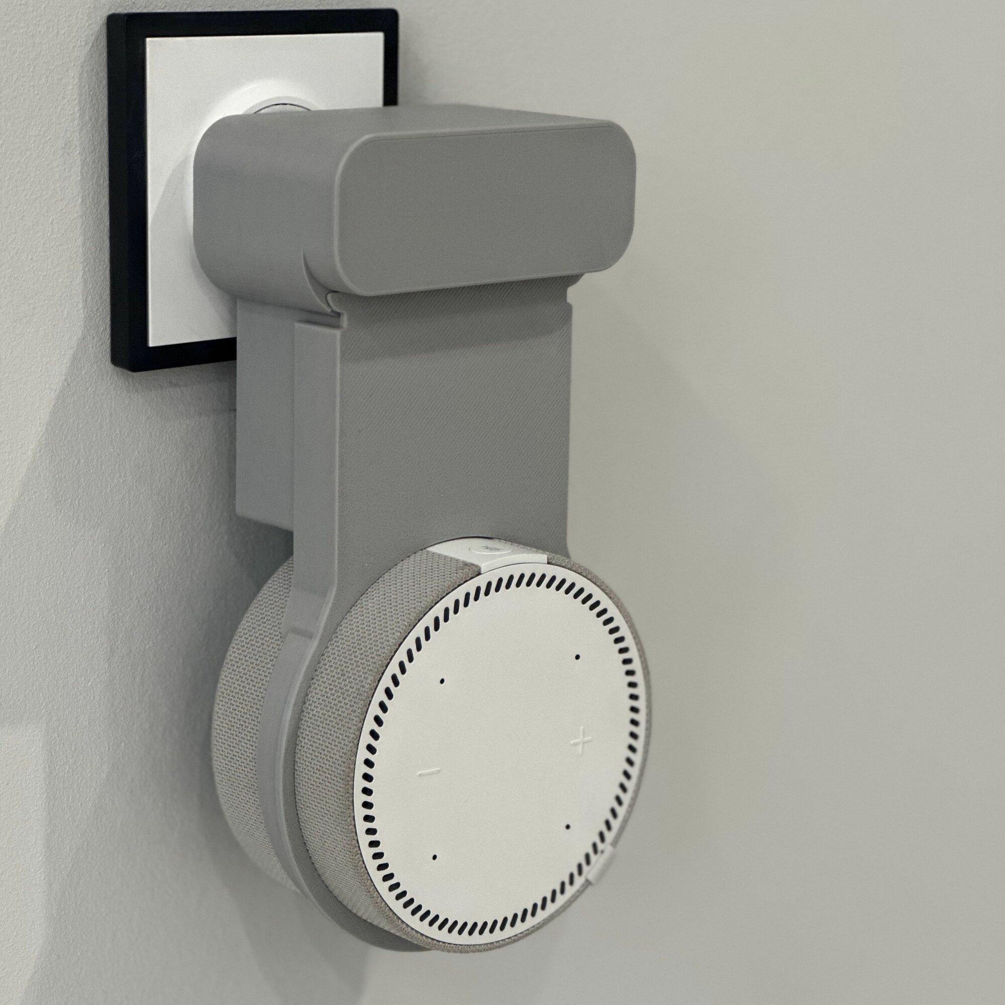 Удобный держатель крепление для Яндекс Мини 2 с Алисой, вертикальный