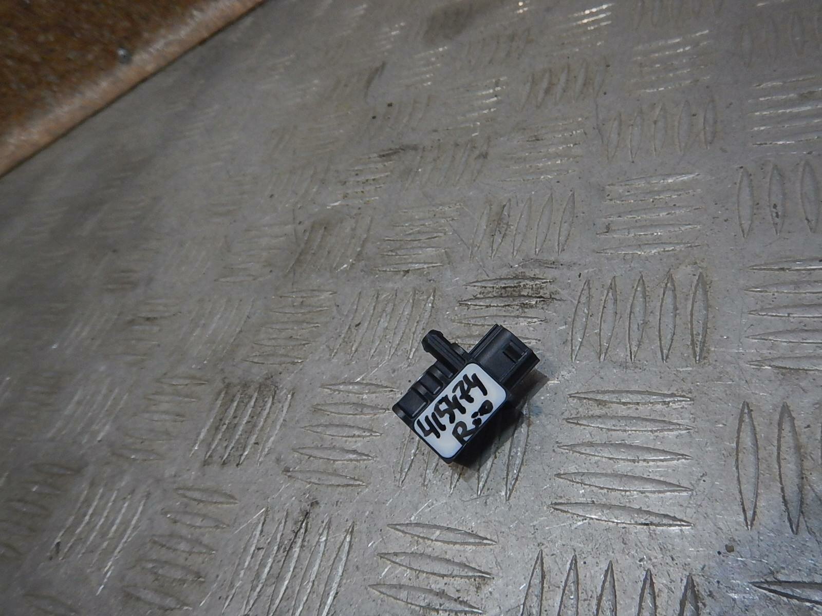 Б/У Датчик AIR BAG, KIA (Киа)-RIO (17-) KIA RIO (17-) Новый. 415474 Hyundai-KIA арт. 95920H8000