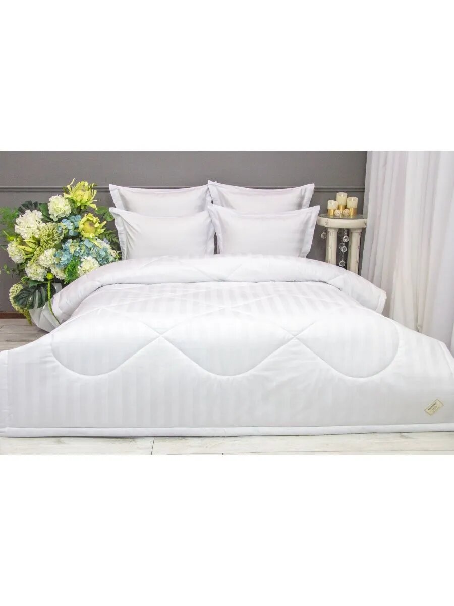 Постельное 1,5 спальное с одеялом Страйп-Сатин Казанова