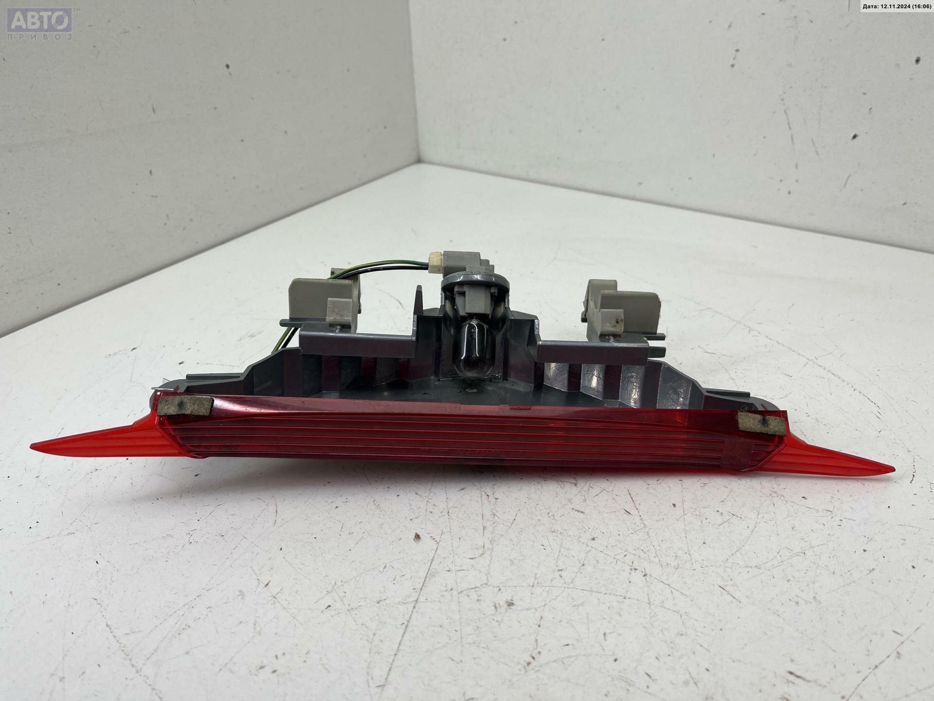 Фонарь стоп-сигнал Mazda 6 (2002-2007) GG/GY