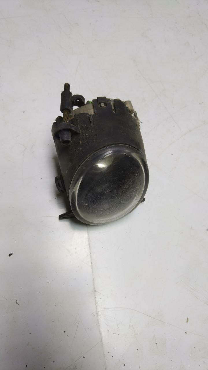 Фара противотуманная правая Mitsubishi Colt 6 (2002 - 2012) MR957362