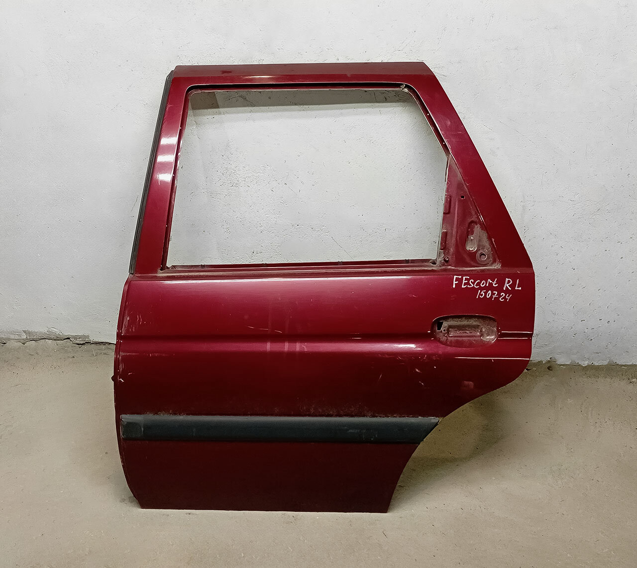 Дверь задняя левая Ford Escort mk5 универсал