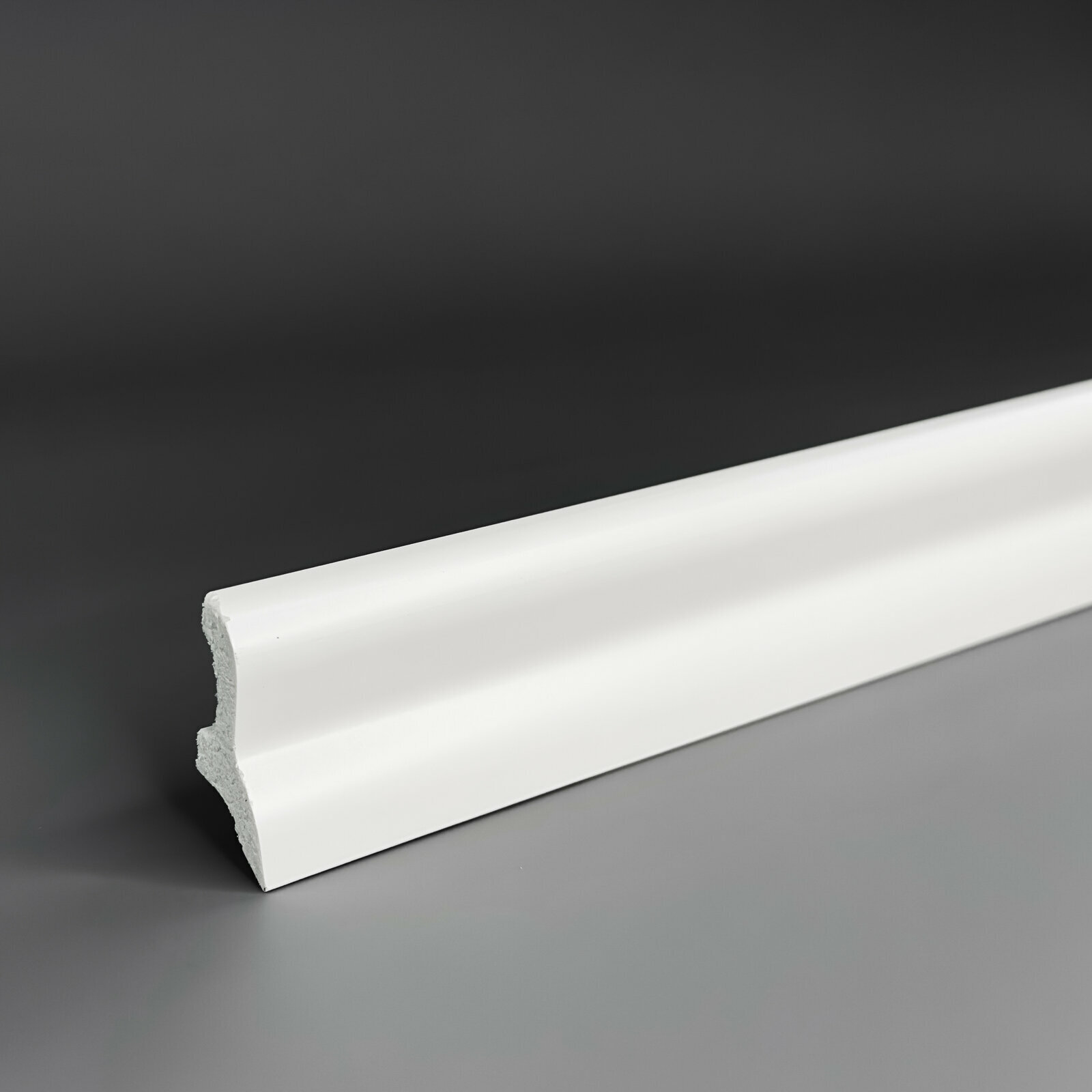 Плинтус дюрополимер напольный DECOMASTER (декомастер), 42х21х2000 мм, D230-115 ДМ белый матовый