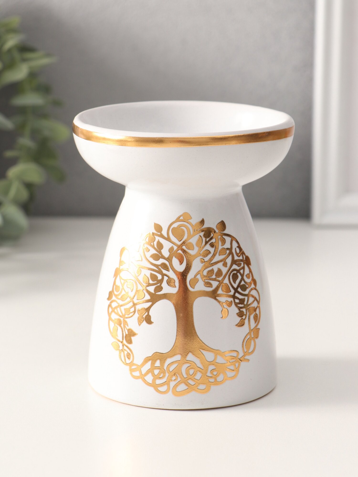 Аромалампа для эфирных масел «Древо жизни», керамика, белая с золотом, 9.3×9.3×11.8 см
