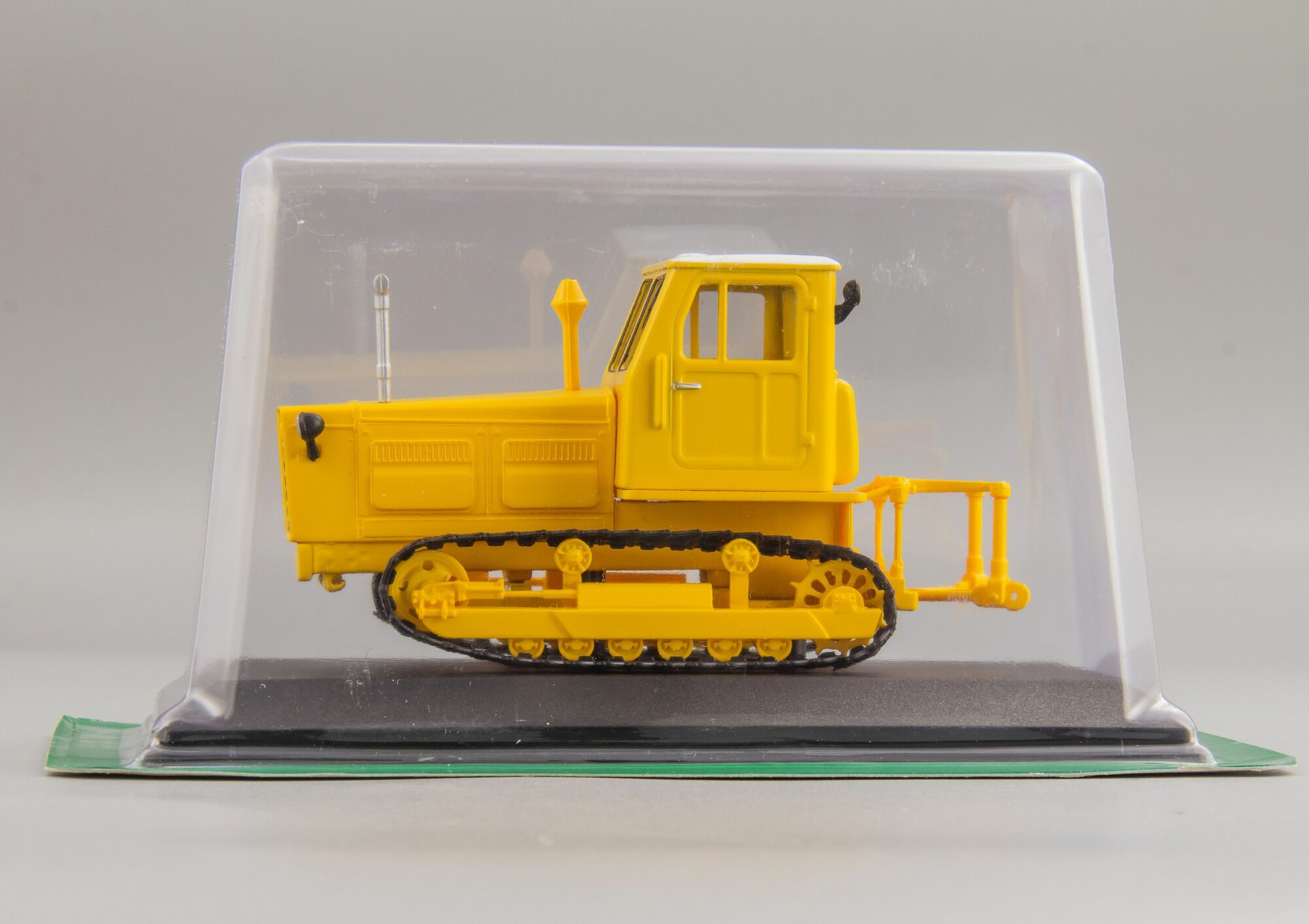 1:43 Трактор Т-4А, Коллекционная масштабная модель от Hachette