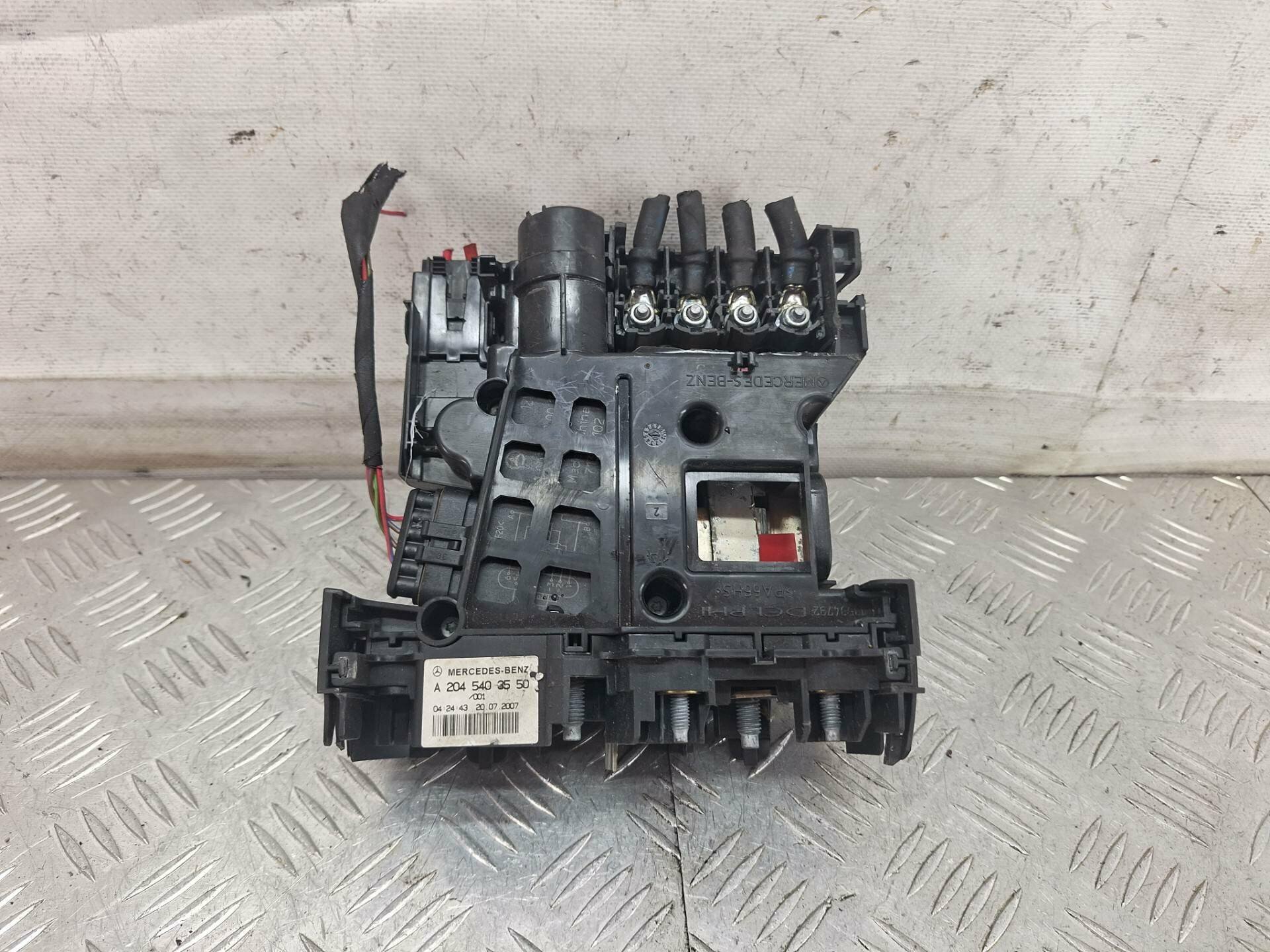 Блок предохранителей Mercedes-Benz C W204 2007 A2045403550