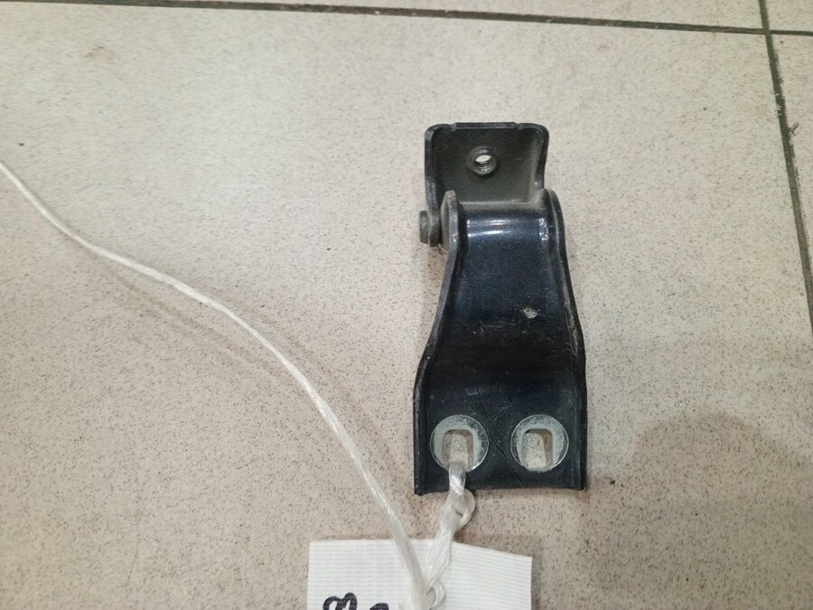 Петля двери багажника от Ford Focus 2 2008-2011