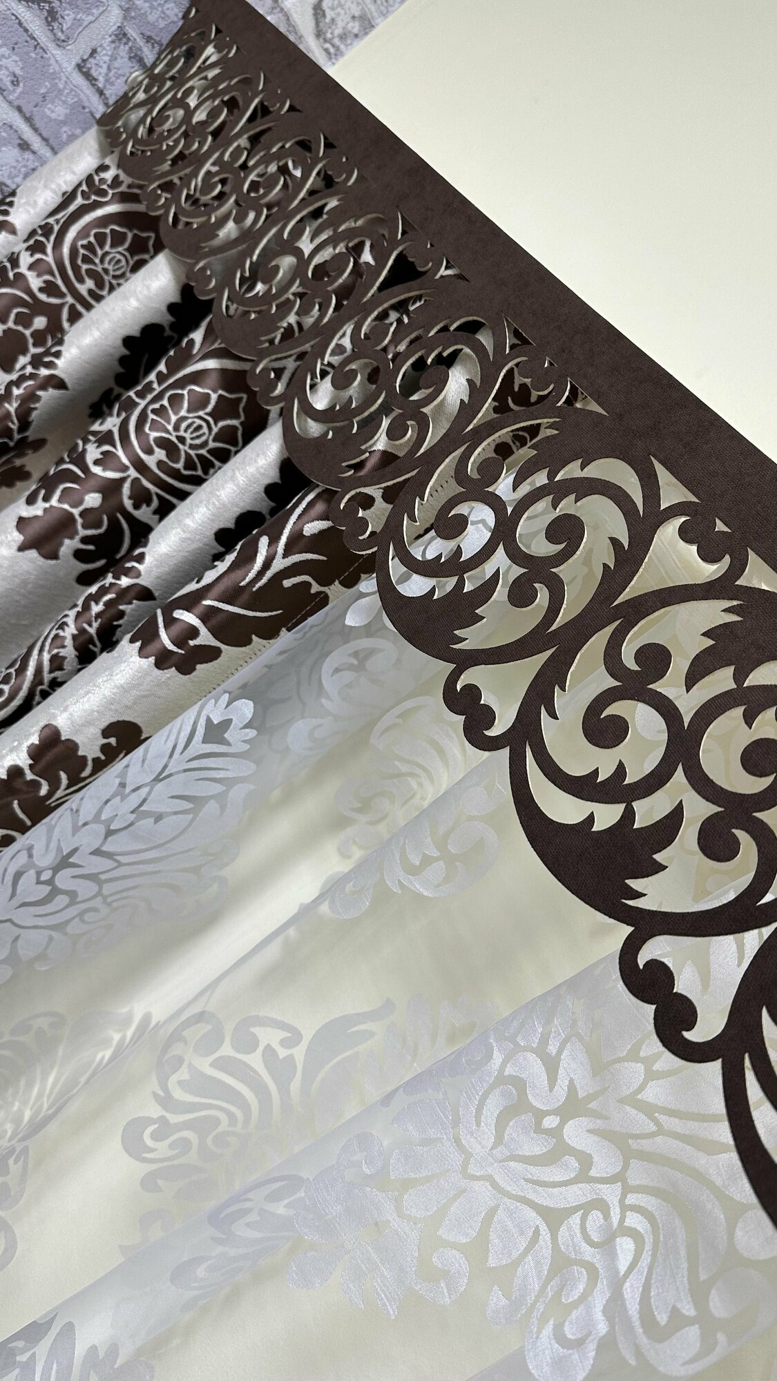 Ажурная планка на карниз шоколадная