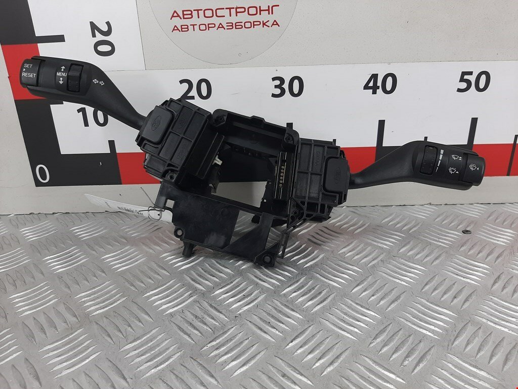 Переключатель поворотов и дворников (стрекоза) Ford Focus 2 1362588 арт. 1672167