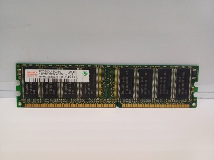 Оперативная память DDR1 512Mb PC3200 Hynix HYMD564646CP8J-D43 AA