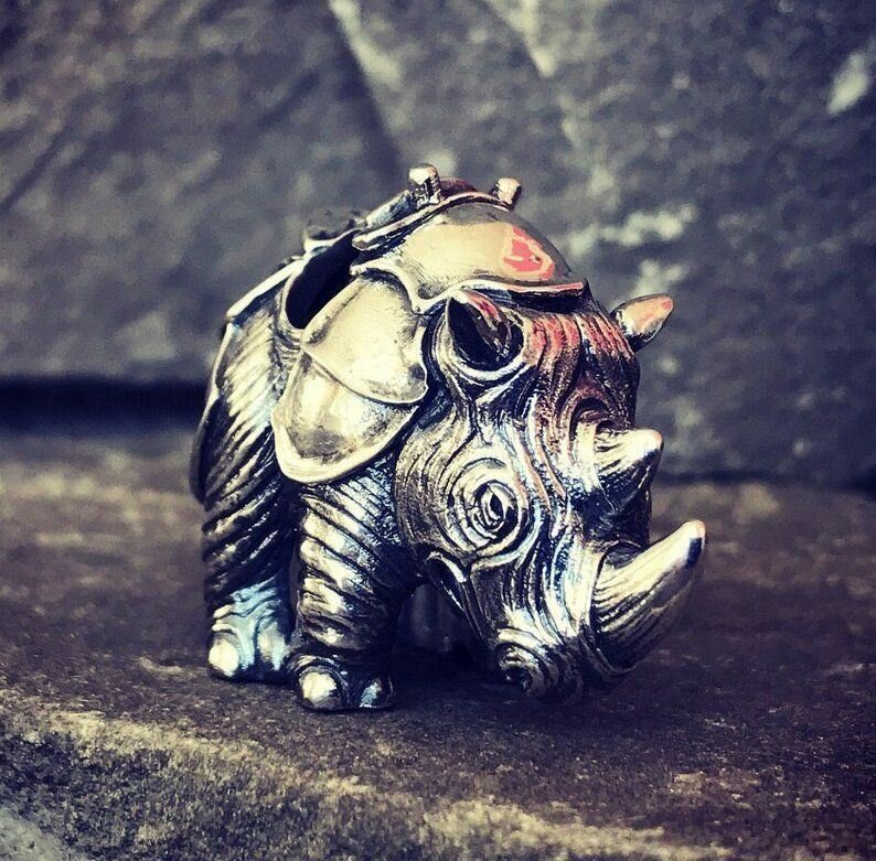 Носорог - Боевой Носорог - Бронированный Носорог - Носорожек Носорожка - Африканские Животные - Бусина на Темляк - Темлячная Бусина - Брелок - Фигурка