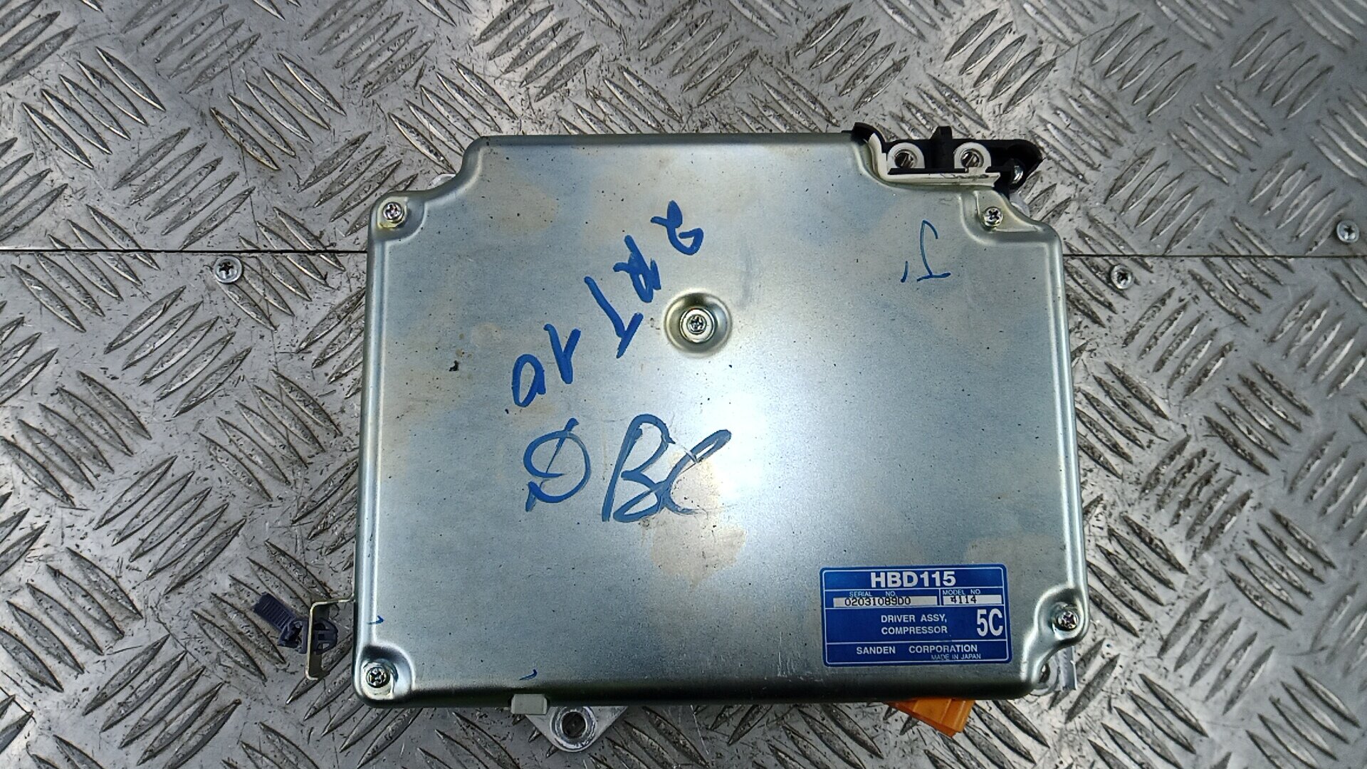 Блок управления двс HONDA CIVIC 8, Номер 02031089d0, hbd115